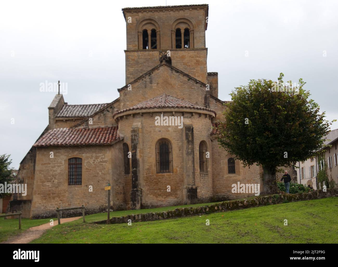 Église Iguerande, Iguerande, Burgandy, France. C'est l'une des ...