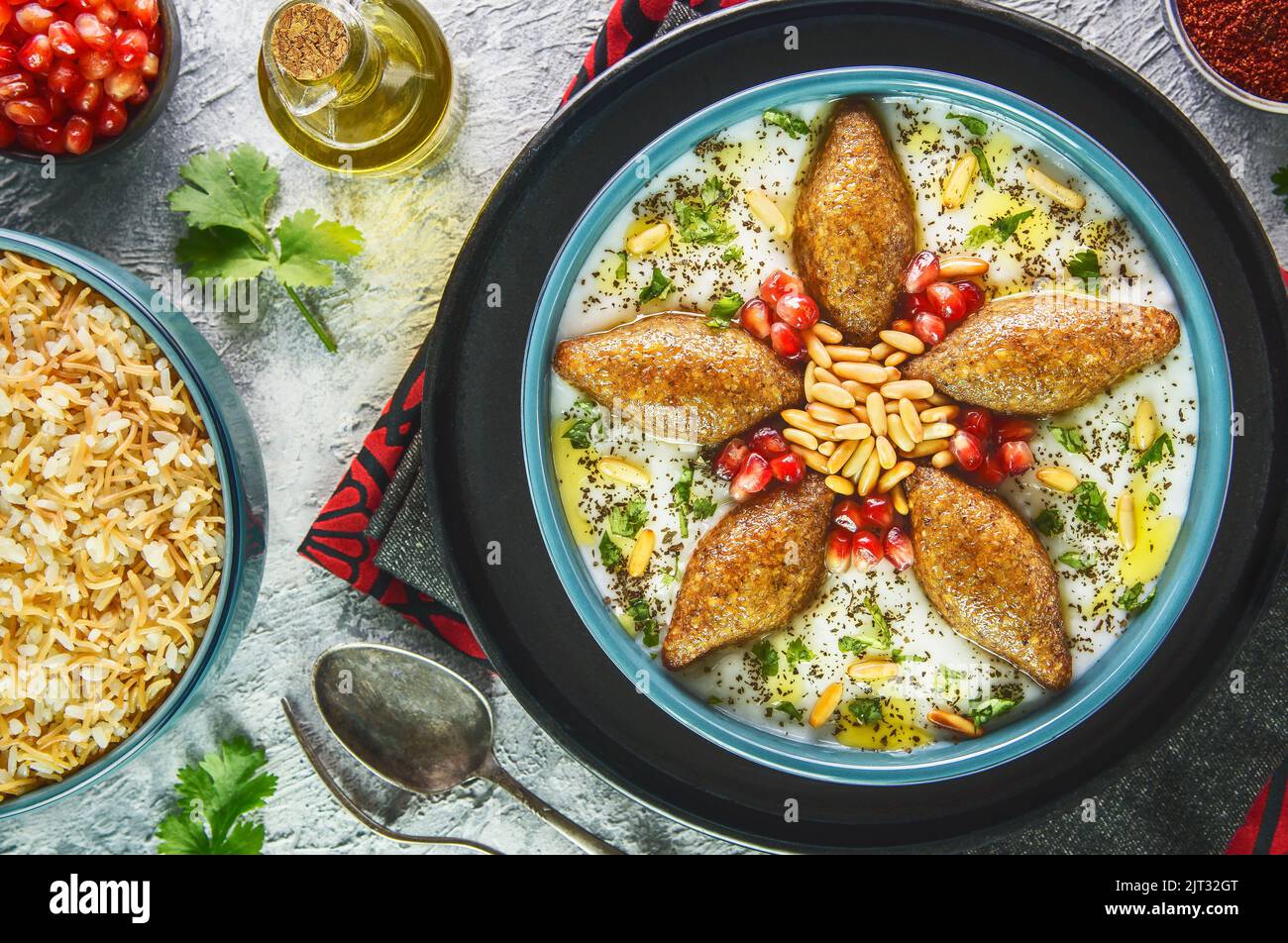 Kibbeh laban Banque de photographies et d’images à haute résolution - Alamy