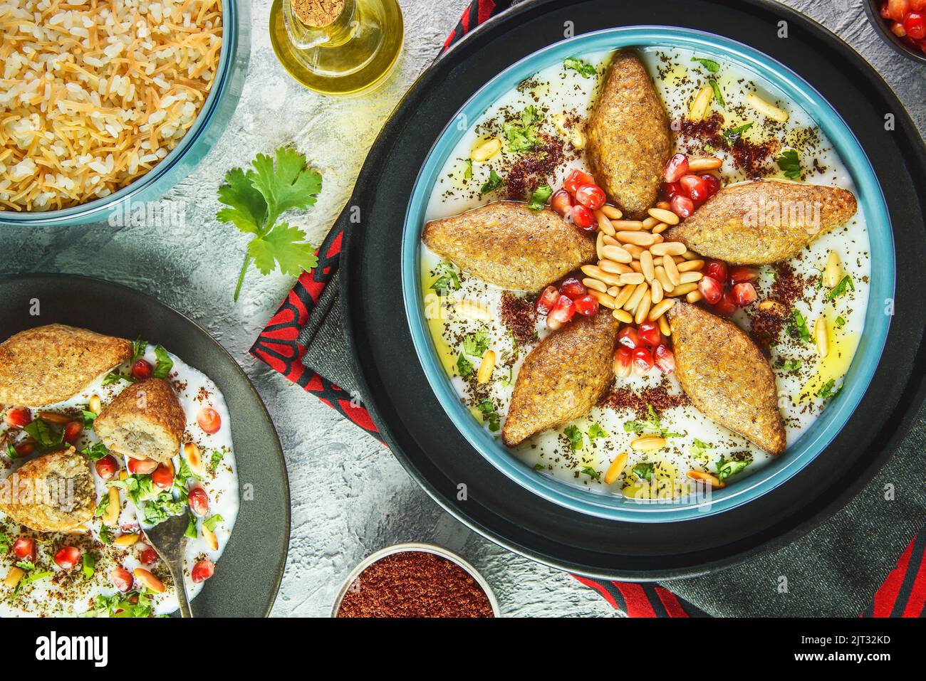 Cuisine arabe : plat traditionnel du Moyen-Orient 'Kibbeh Bi Laban ...