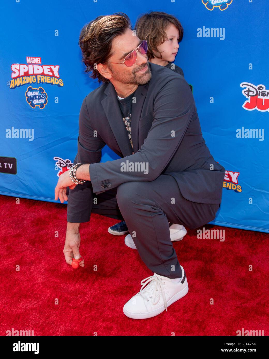 Billy stamos Banque de photographies et d’images à haute résolution - Alamy