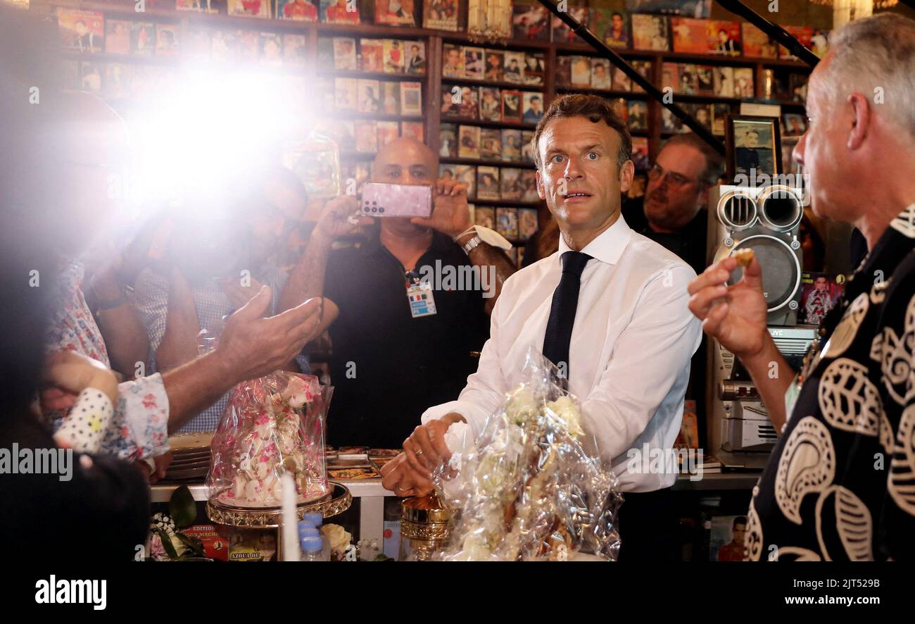 Le président de la République française, Emmanuel Macron rend visite à ...