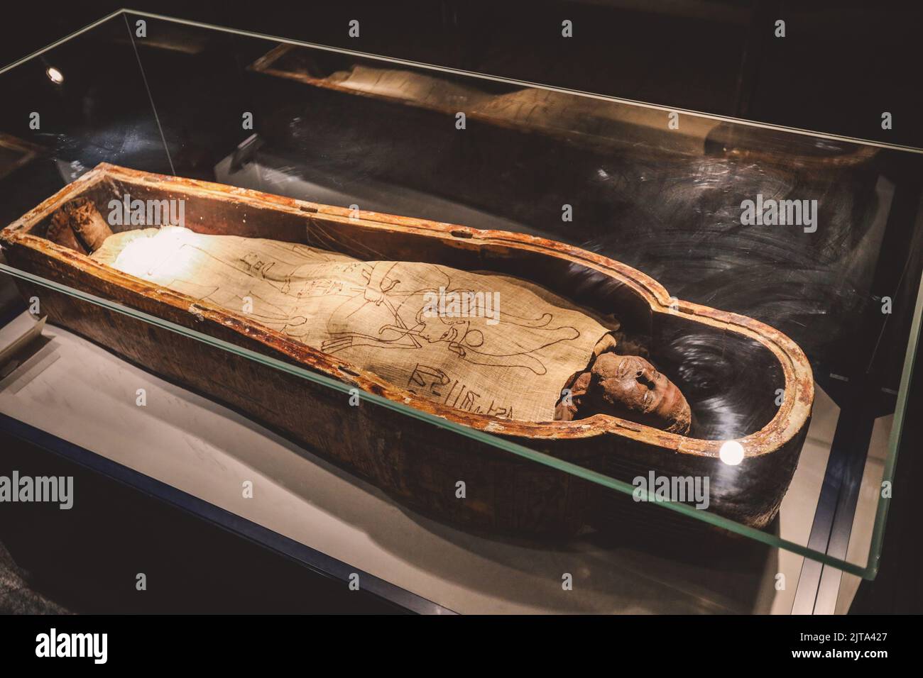 Louxor, Égypte - 13 novembre 2020 : expositions égyptiennes anciennes du musée archéologique de ...