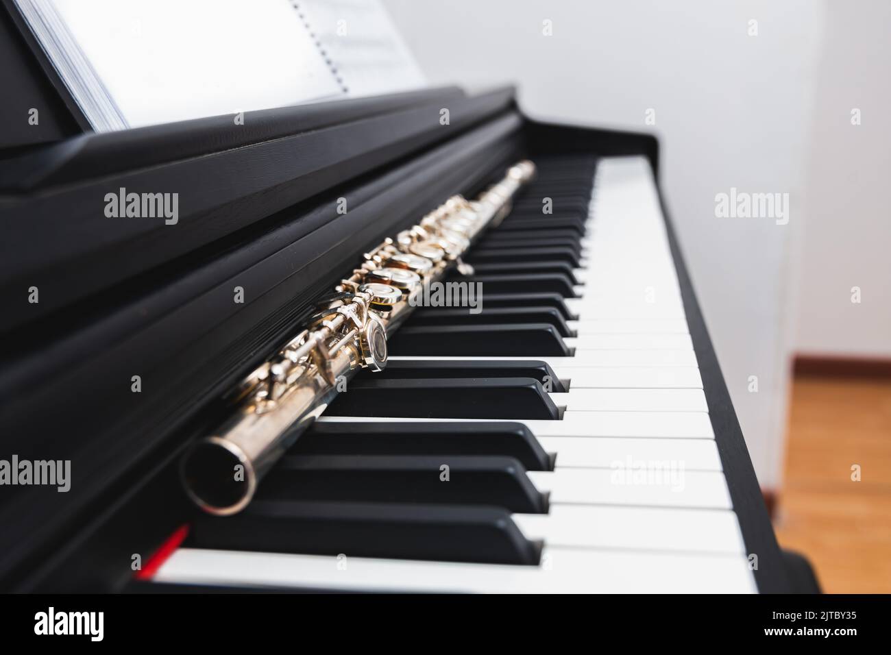 Flûte traversière Banque de photographies et d’images à haute ...