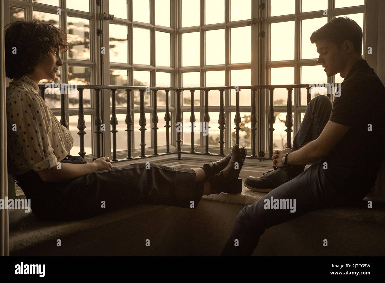 LA FILLE DANS LE MIROIR, (alias ALMA), de gauche à droite: Maria ...