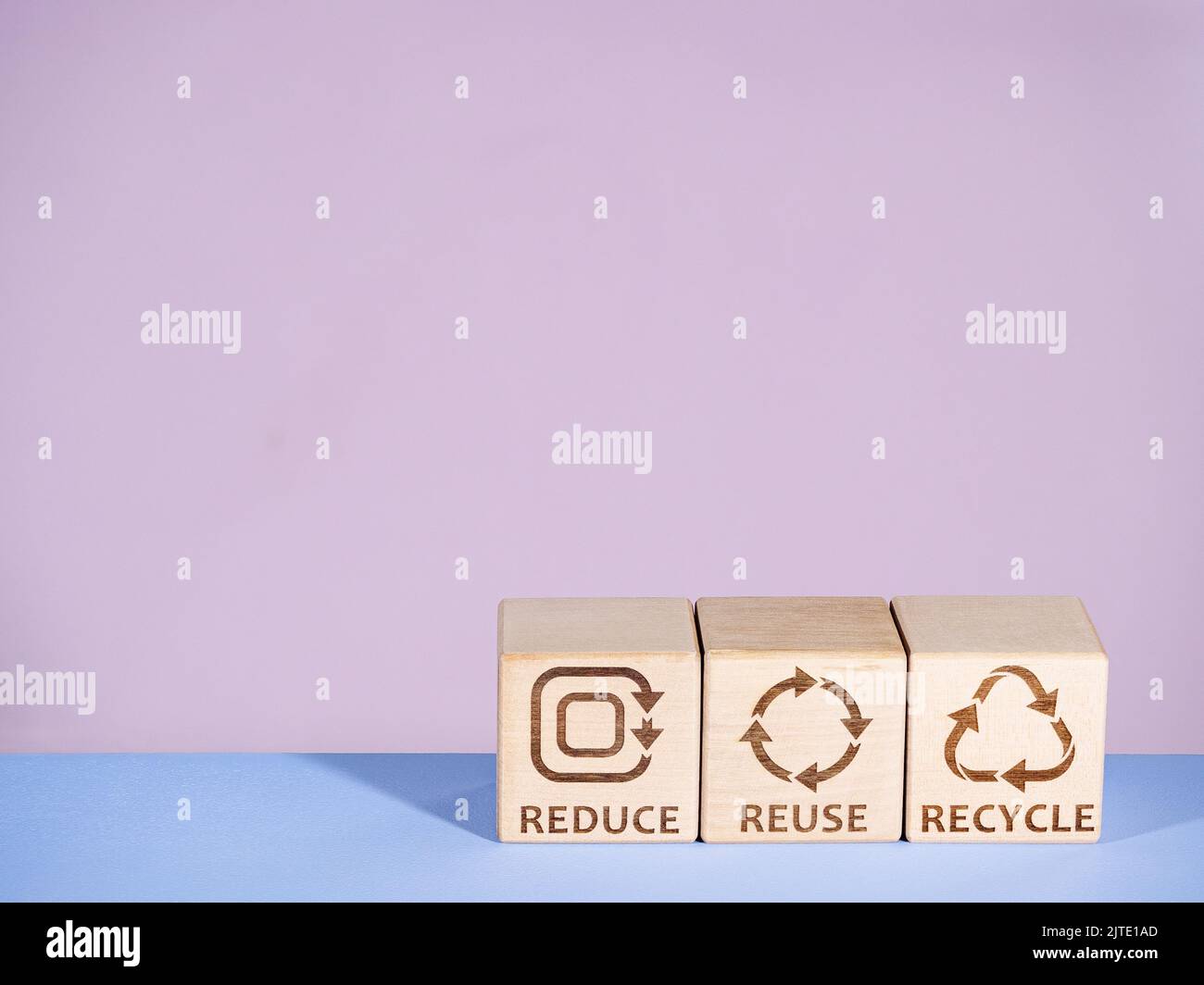 Reducir reutilizar el concepto de reciclaje Banque de photographies et ...