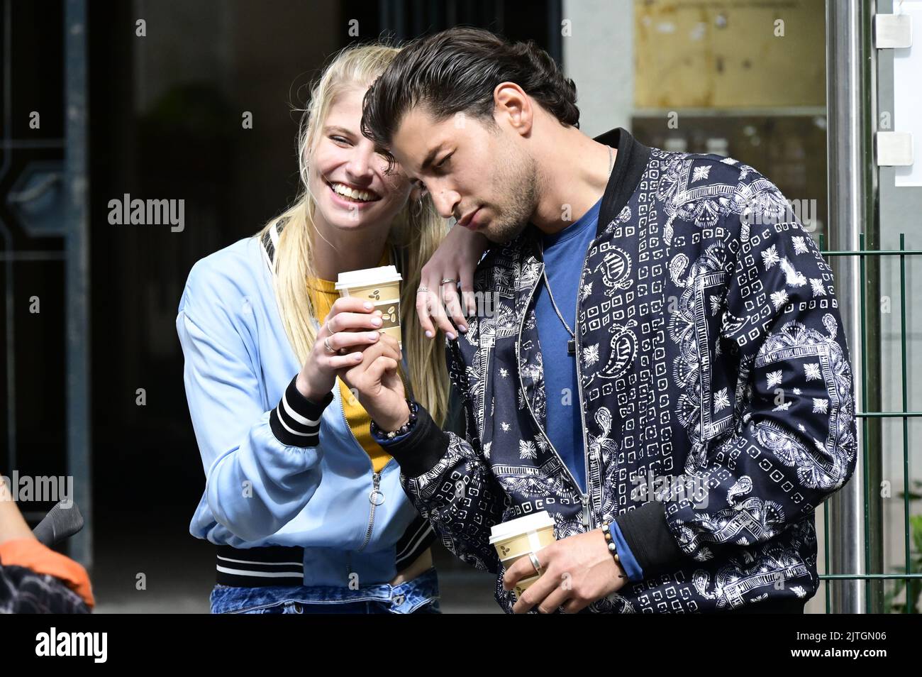 Katharina Kock aka Toni und Adonis Jovanovic aka Dean am set BEI ...
