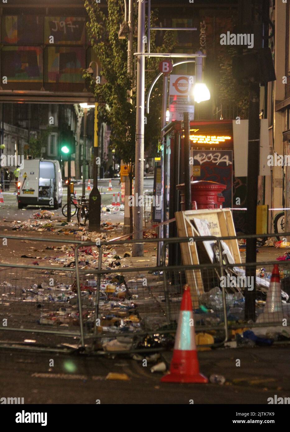 C'est le 31st août 2022 un am 1am et la scène à Ladbroke Grove tuer ...
