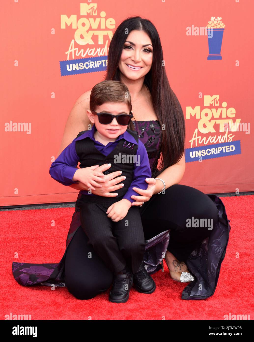 Deena Cortese et Christopher John Buckner arrivent aux Movie & TV ...