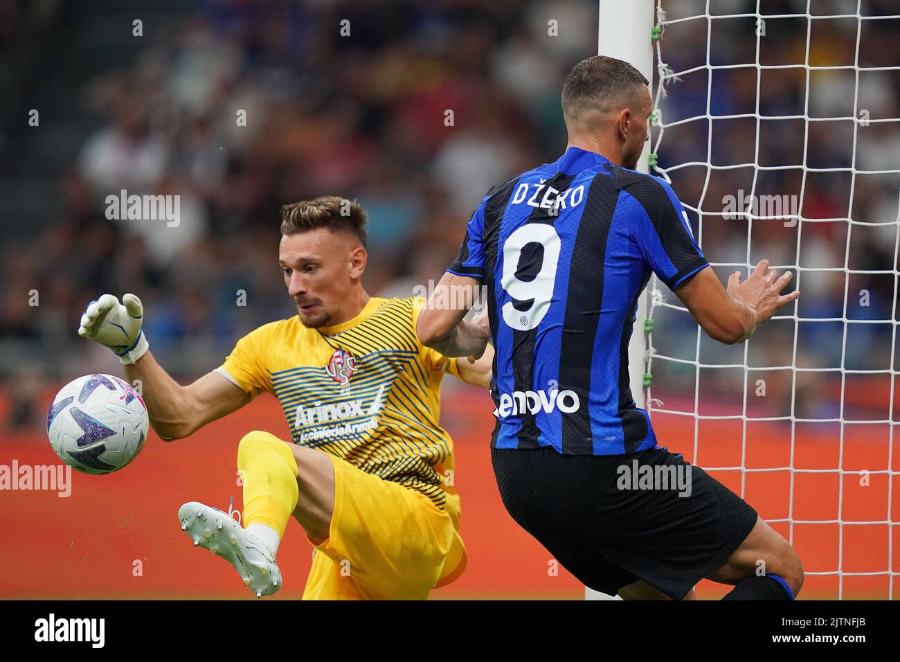 30 Agosto 2022 - Milano , Italia - sport, calcio - FC Inter vs Cremonese - Campionato italiano ...