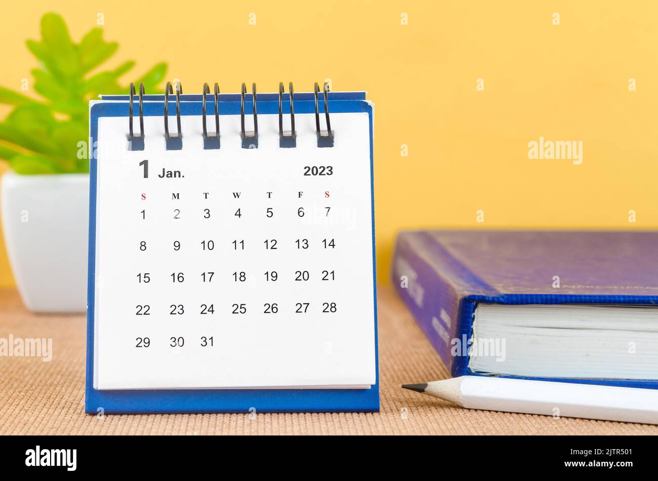 Calendrier de bureau 2023 Banque de photographies et d’images à haute résolution - Alamy