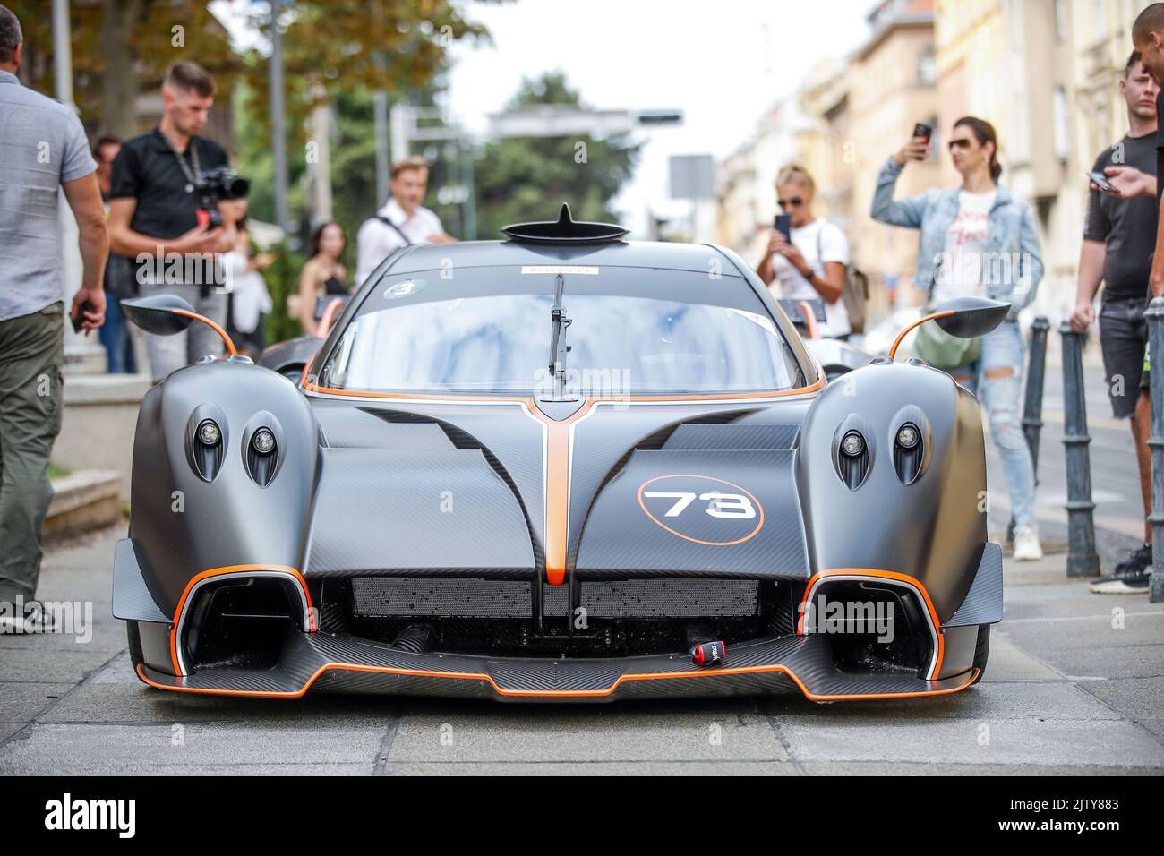 Pagani Huayra R, une voiture qui sera présentée demain dans le cadre du ...