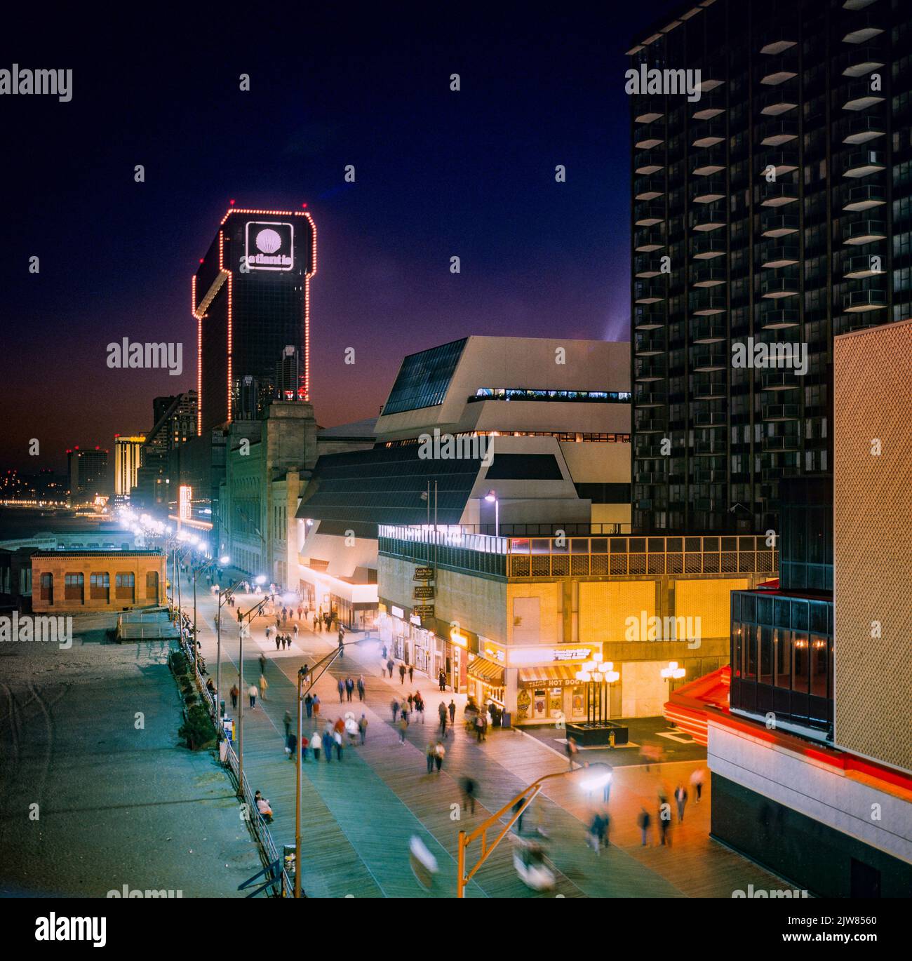 1980s night club Banque de photographies et d’images à haute résolution - Alamy