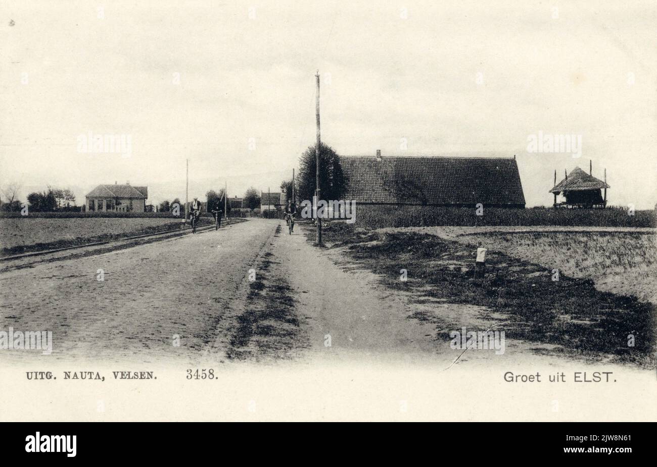 Vue sur les façades de quelques maisons de la Bemuurde Weerd à Utrecht ...