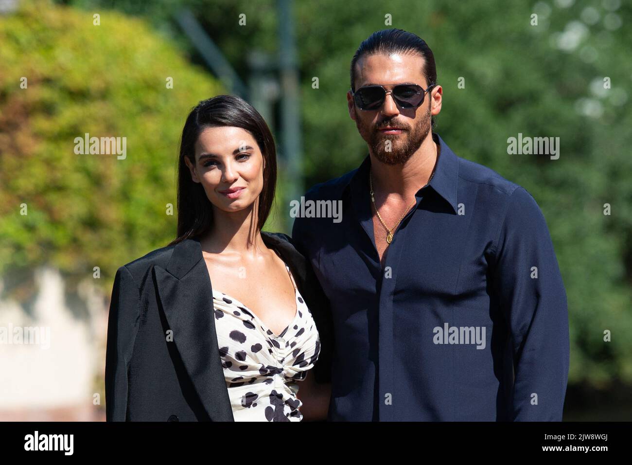 Francesca chillemi et can yaman Banque de photographies et d’images à ...