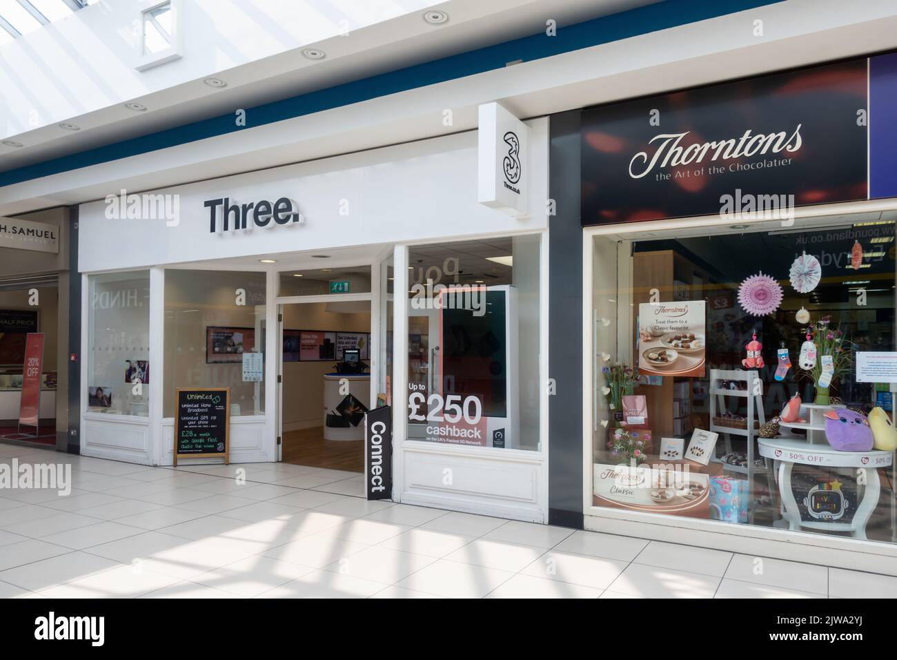 Le centre commercial shires Banque de photographies et d’images à haute ...