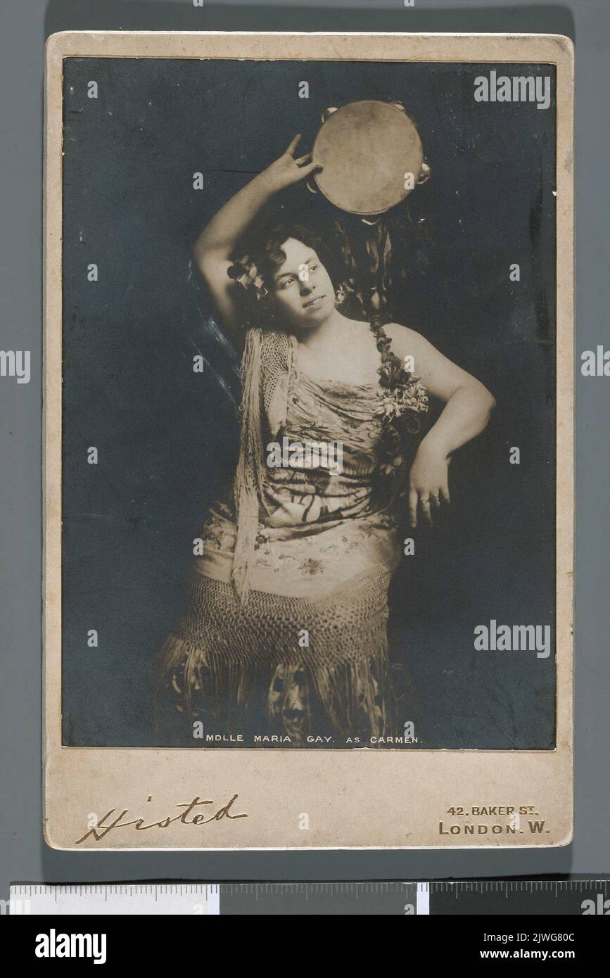 Portrait de Maria gay (1879-1943), chanteuse, comme Carmen dans l'opéra de Georges Bizet (vue ...