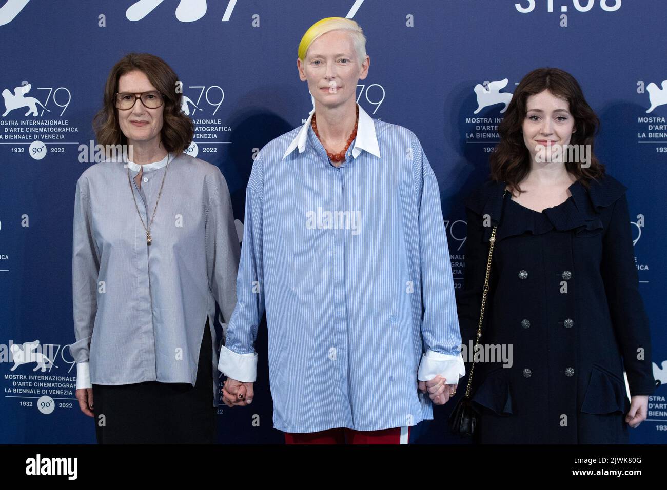 Tilda swinton et carly sophia davies Banque de photographies et d’images à haute résolution - Alamy