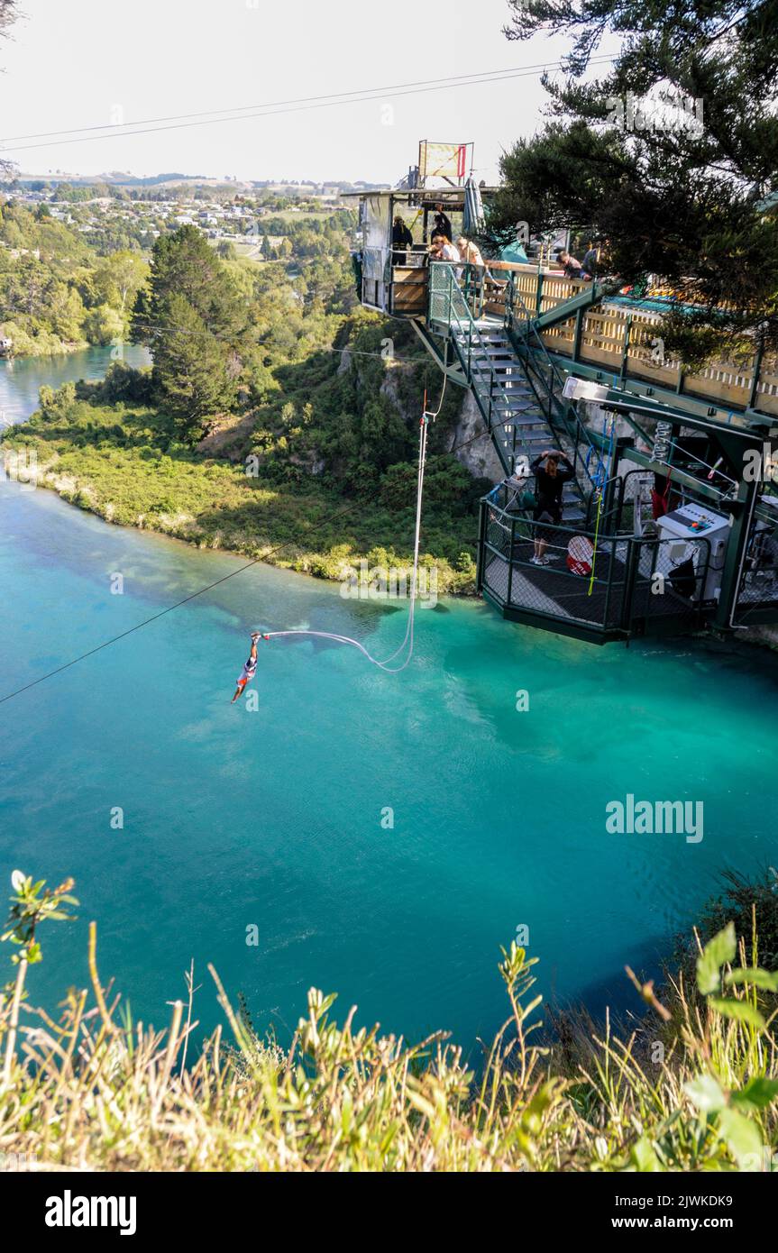 Taupo bungy Banque de photographies et d’images à haute résolution - Alamy