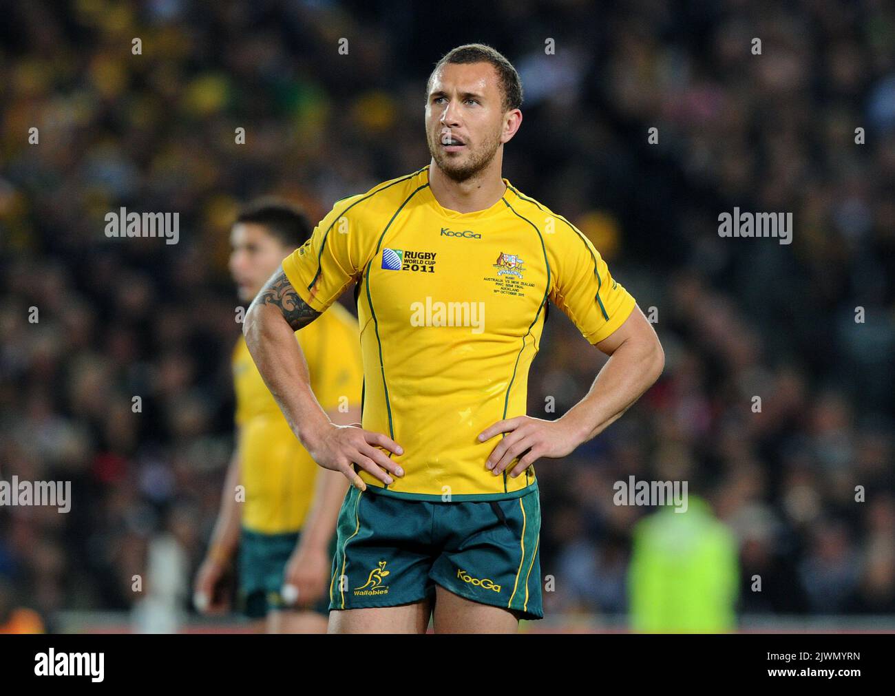 Quade Cooper, joueur de wallabies, regarde pendant la demi-finale de la ...