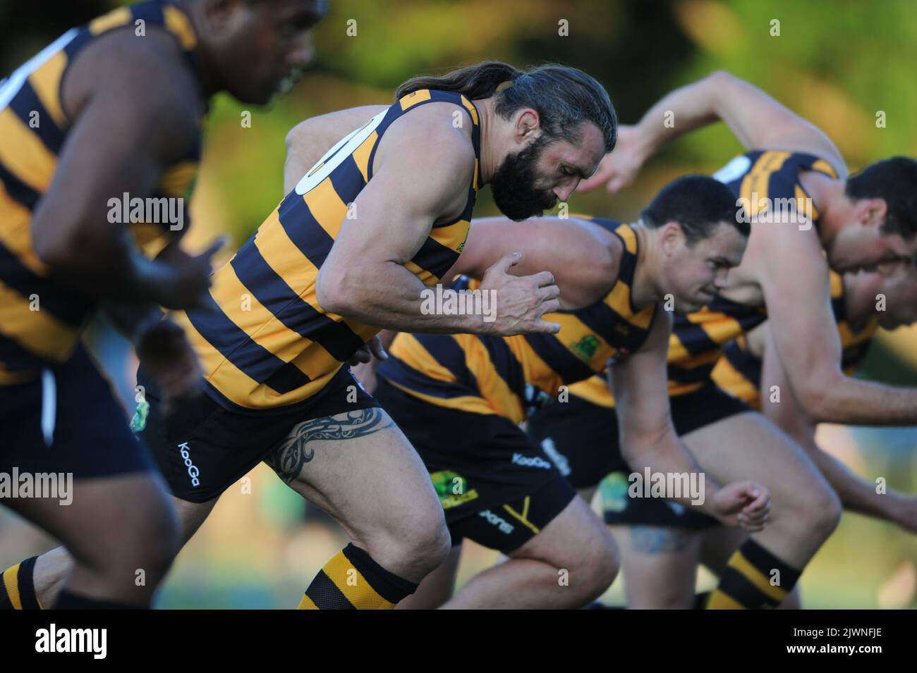 L'ancien joueur international français de l'Union de rugby, Sébastien ...