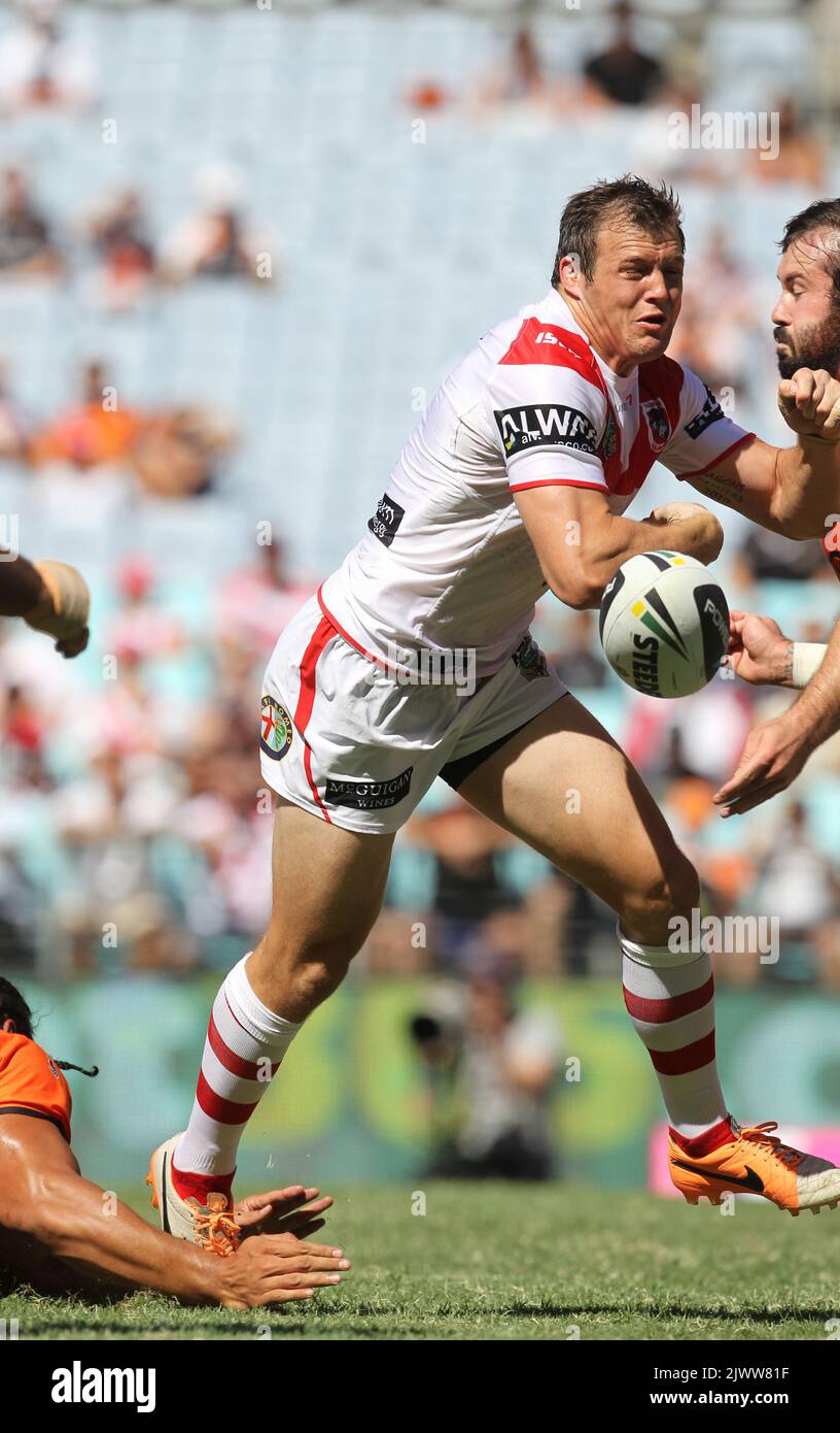 Brett Morris laisse tomber le ballon pendant le match de la NRL entre ...