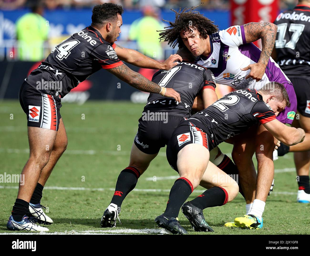 Kevin Proctor de la tempête de Melbourne est affronté par Nathaniel ...