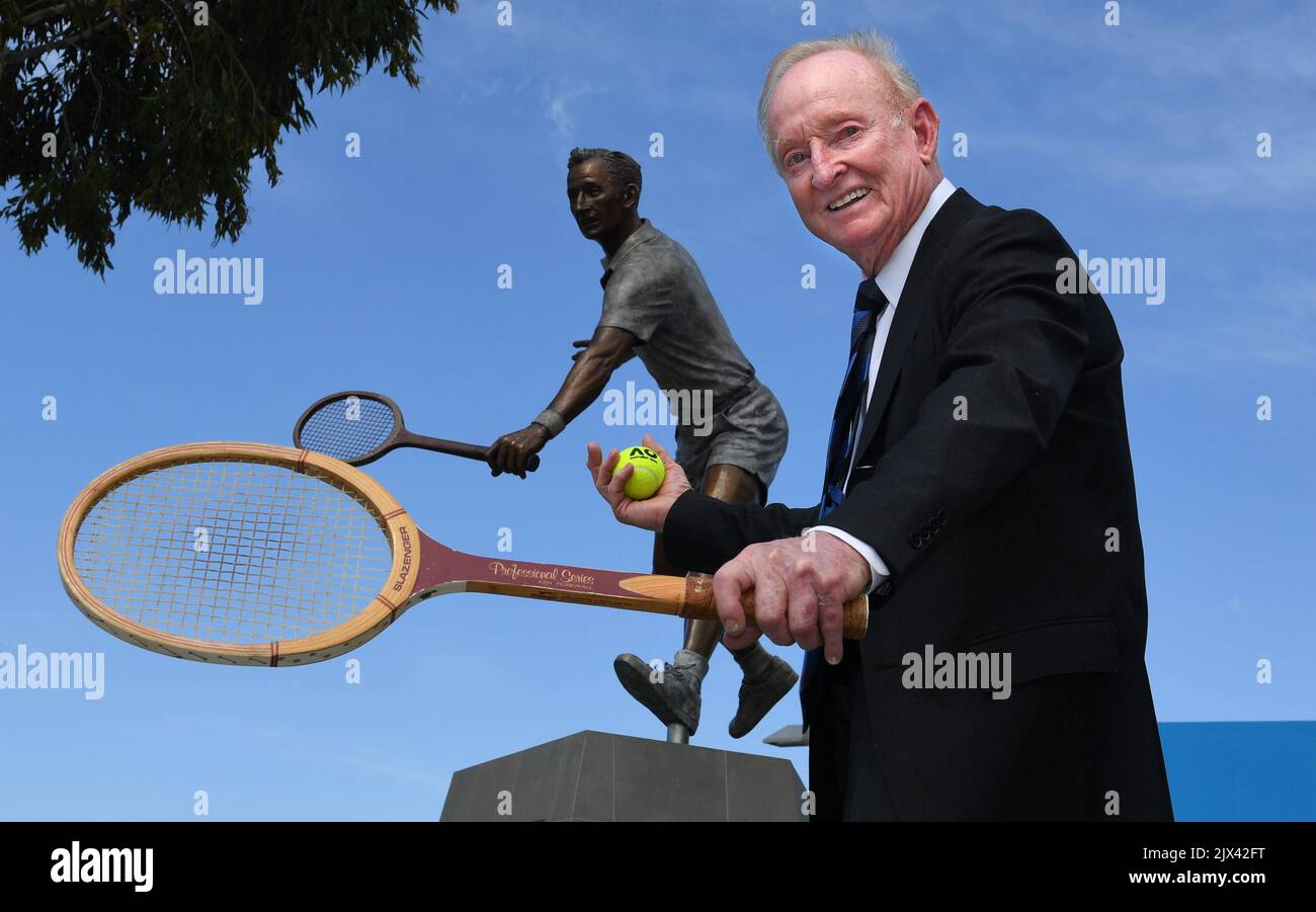 La légende australienne du tennis Rod laver dévoile une statue plus ...