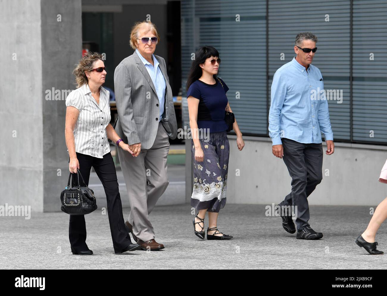 La famille et les amis de Heidi Strbak arrivent à la Cour suprême de ...