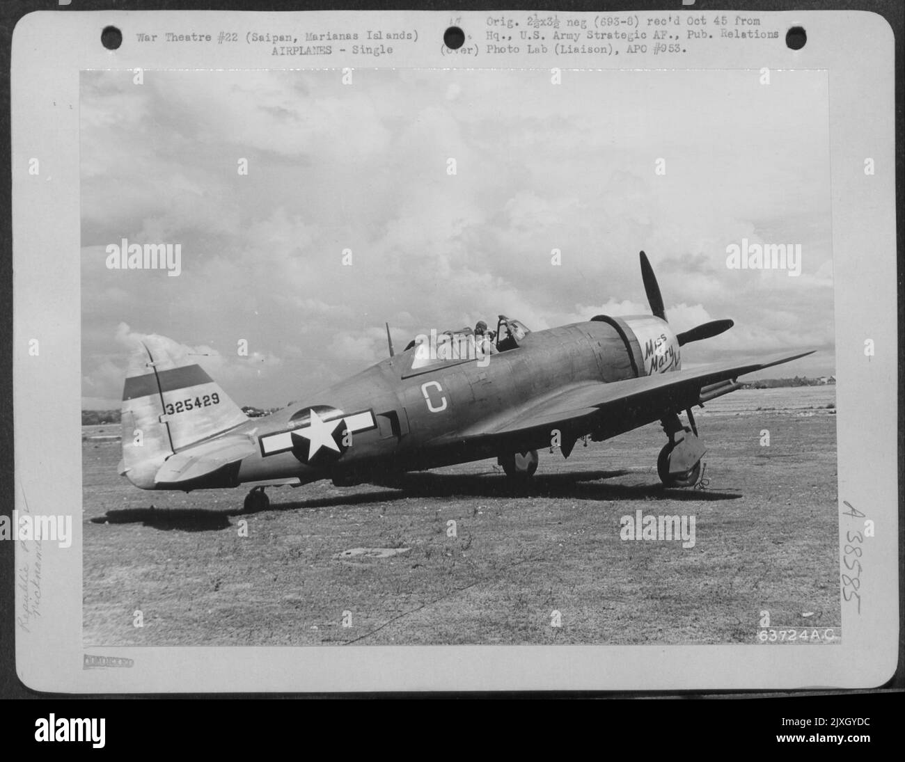 Pilote de l'armée de l'air au Cockpit de la République P-47 Thunderbolt ...
