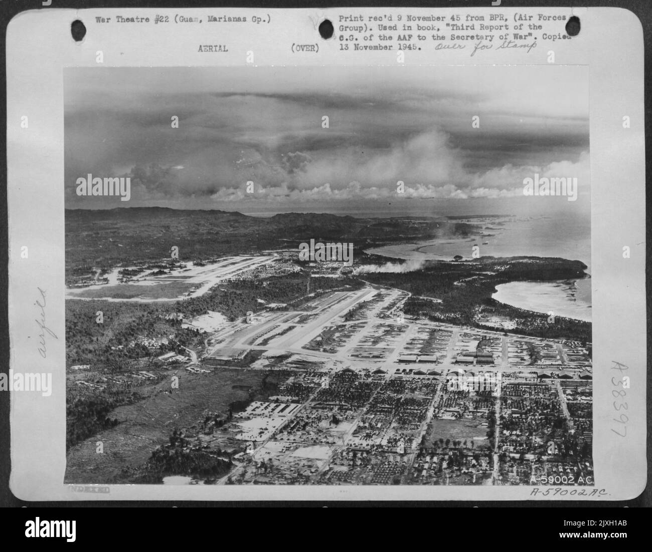 En août 1944, cette région de Guam était en pleine nature, à l ...