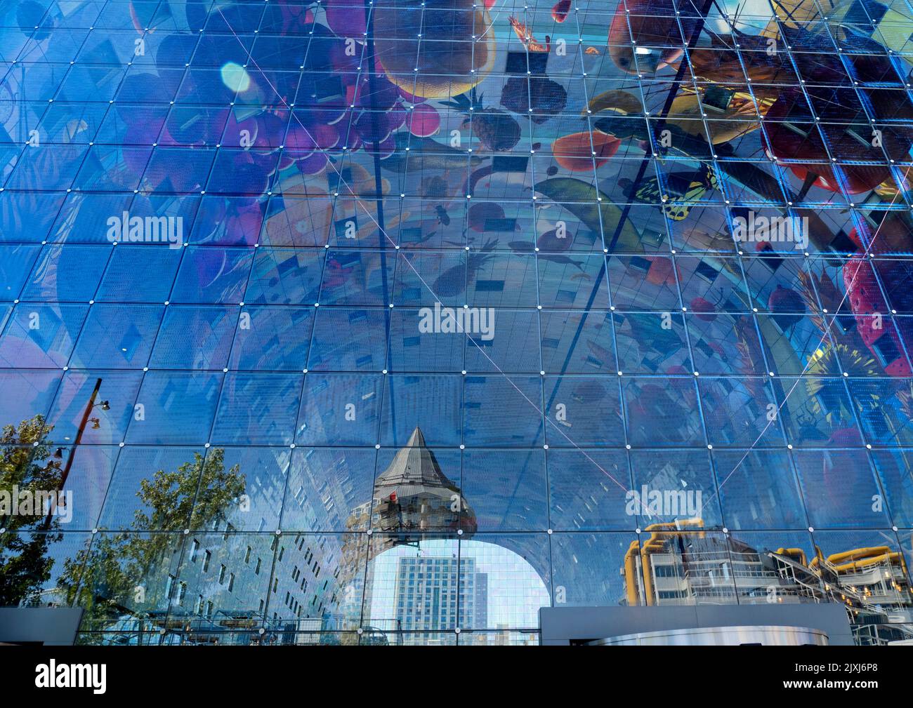 Ouvert par la Reine des pays-Bas en 2014m, le Markthal (Market Hall ...