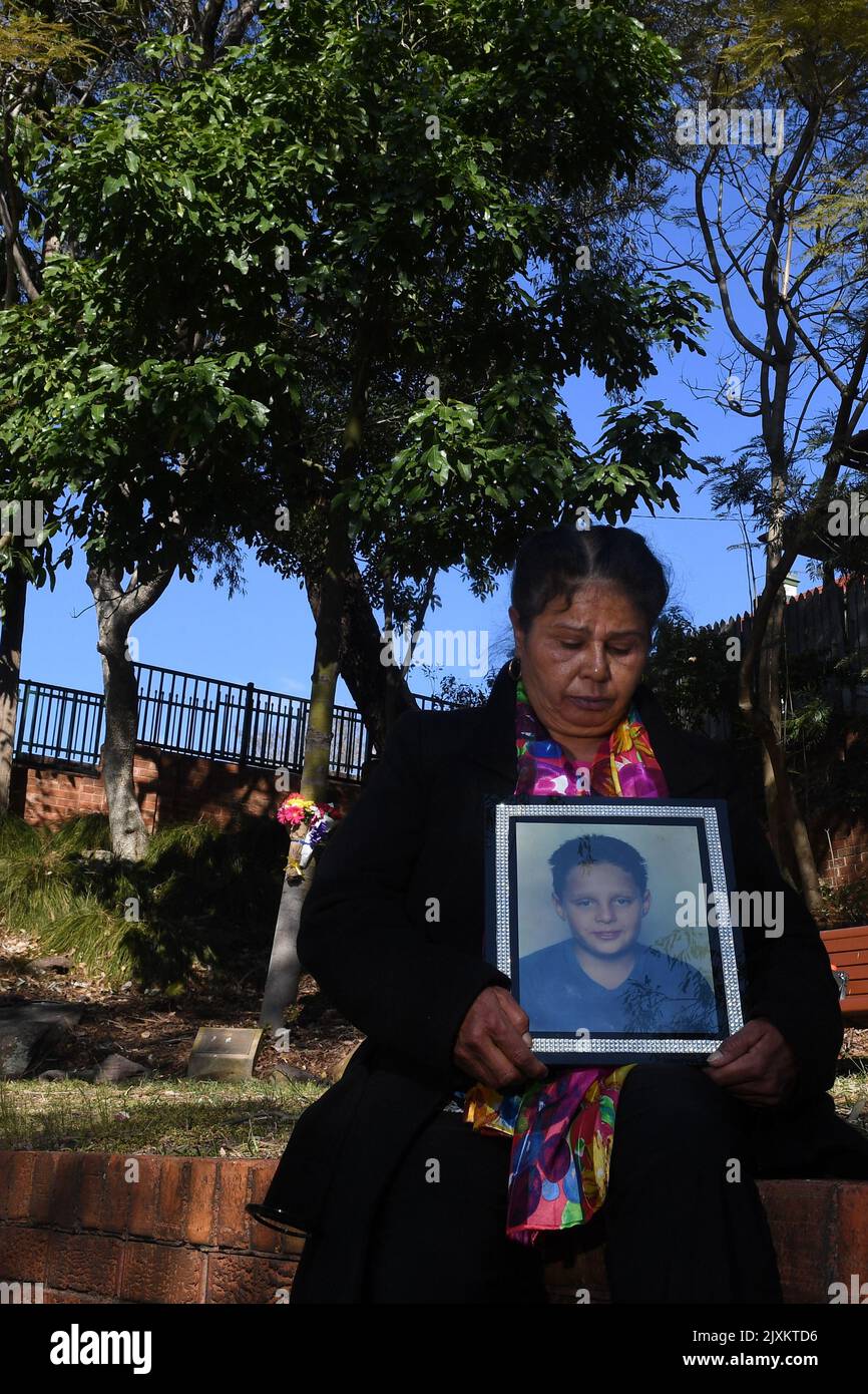 Julie Szabo, la mère d'Arthur Haines, qui est décédée dans un incendie ...