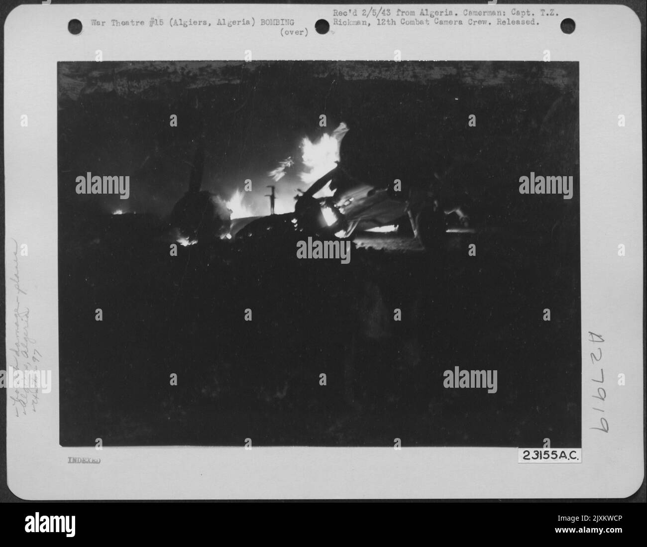 Alger bombardé Banque d'images noir et blanc - Alamy