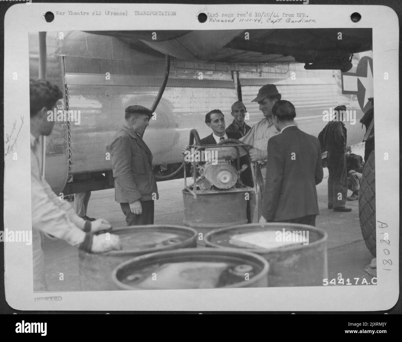 Le pilote Liberator B-24 consolidé américain de la AF 15th explique la ...