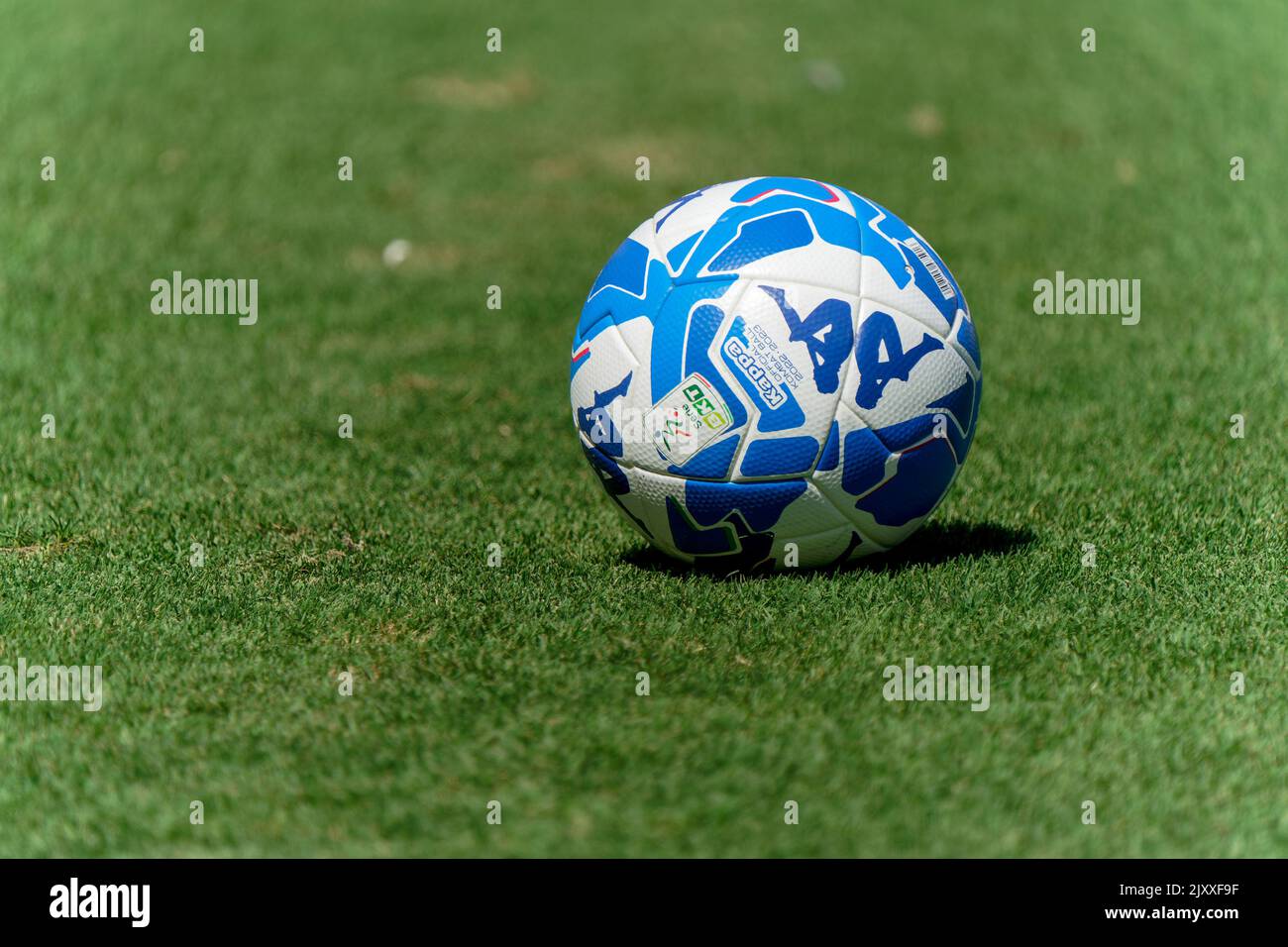 Balle de kombat officielle lega b Banque de photographies et d’images à haute résolution - Alamy