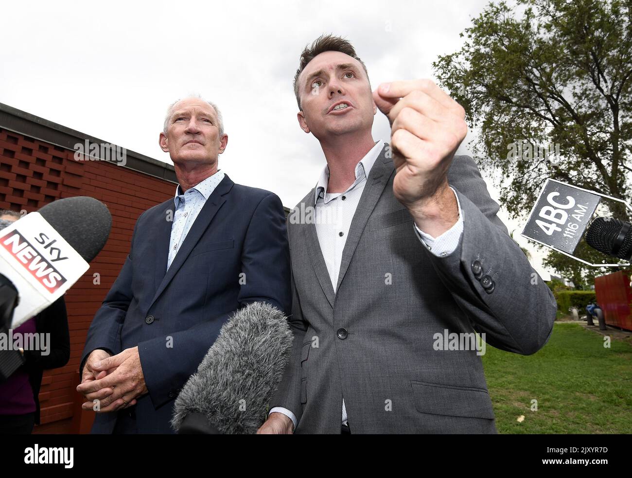 Steve Dickson (à gauche) et James Ashby, responsables du parti One ...