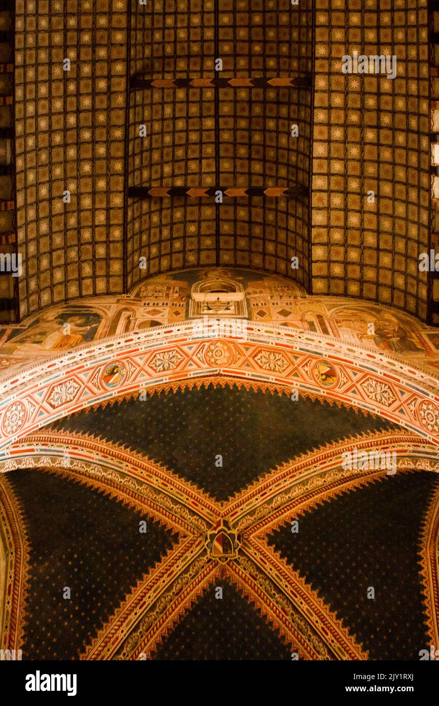 Cross vault Banque de photographies et d’images à haute résolution - Alamy