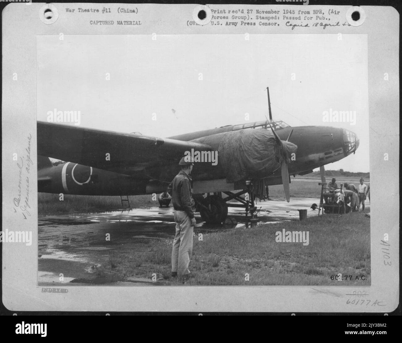 Le lieutenant Roy B. Sutherland de Upper Darby, Pennsylvanie, pilote d ...