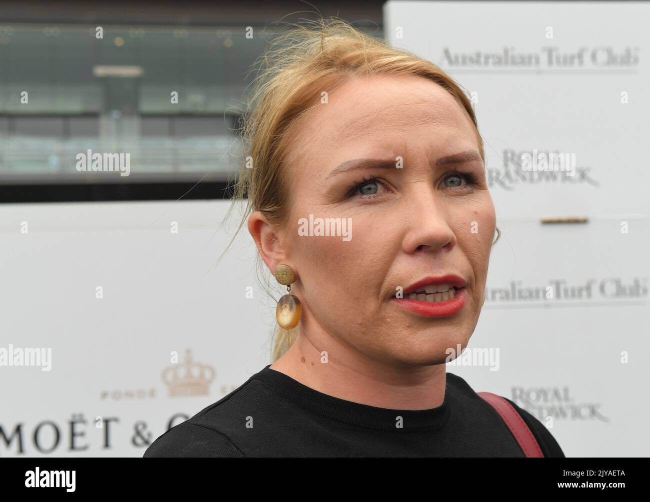 L'entraîneur Claire Cunningham est vue après que Cradle Mountain a ...