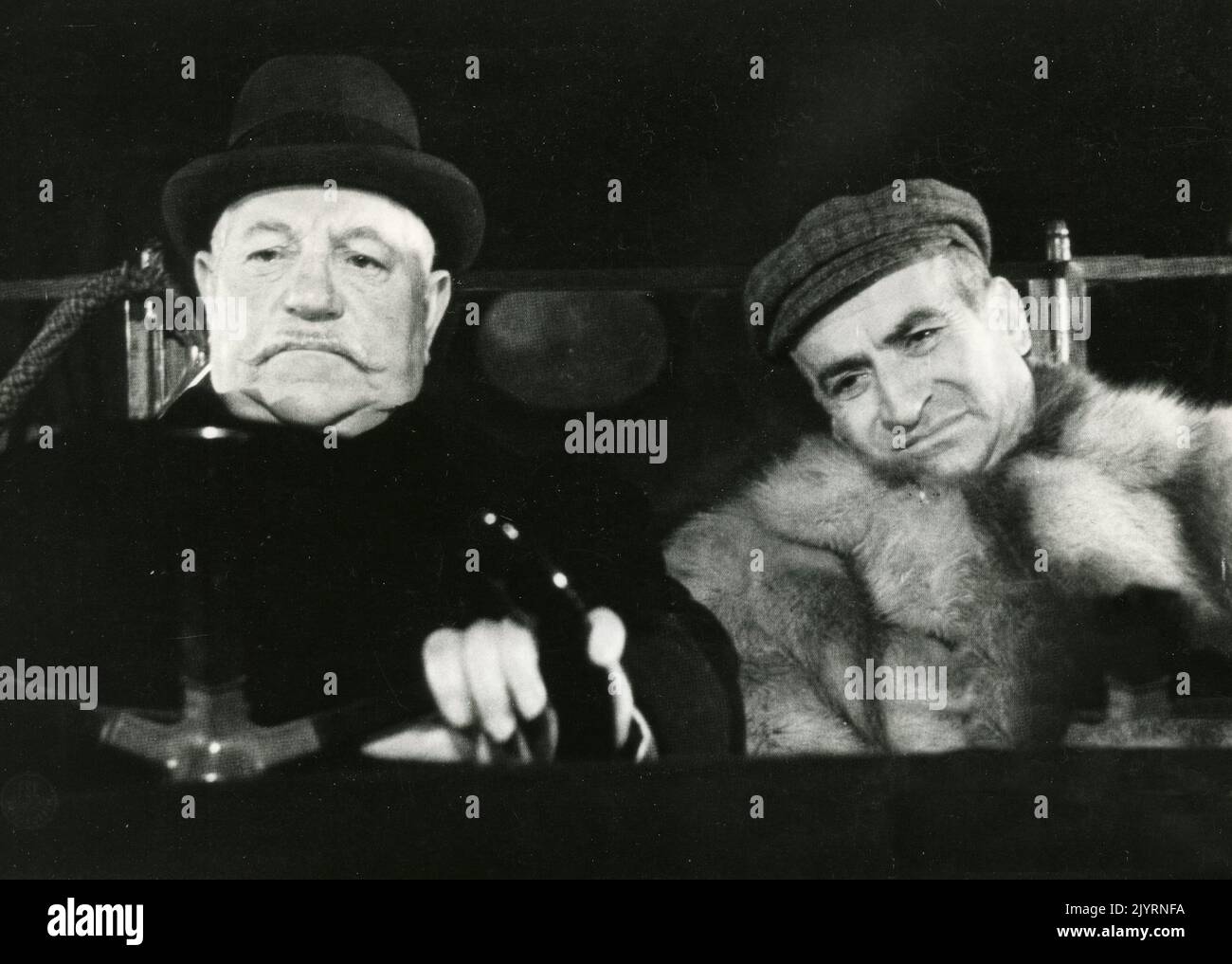 Les acteurs français Jean Gabin et Louis de Funes dans le film le ...