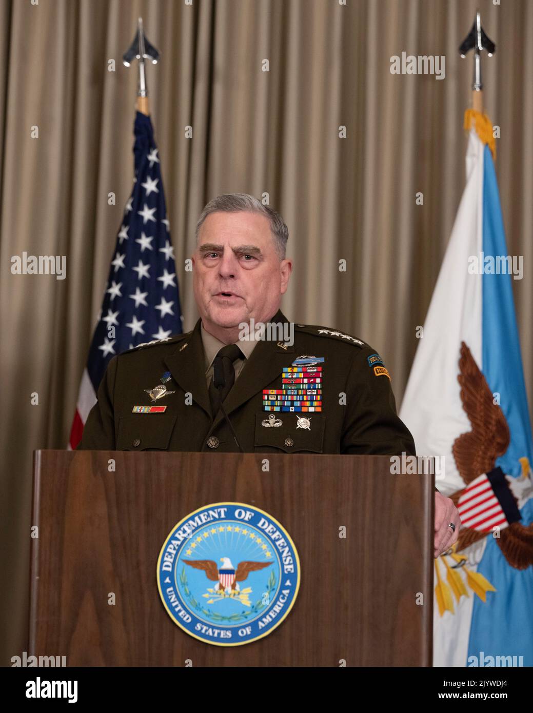 General mark milley Banque de photographies et d’images à haute ...