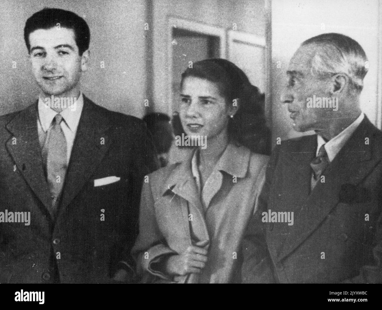 Photos:- de gauche à droite - Luis Martinoz do Irujo; sa Finance la ...