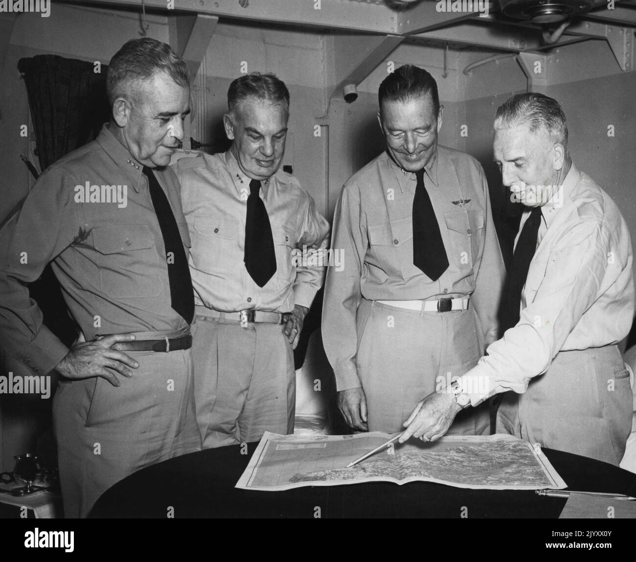 Amiral arthur william radford Banque de photographies et d’images à haute résolution - Alamy