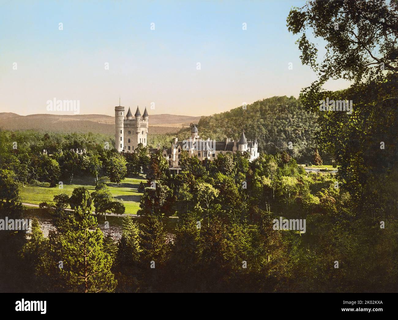 Balmoral castle queen elizabeth ecosse Banque de photographies et d ...