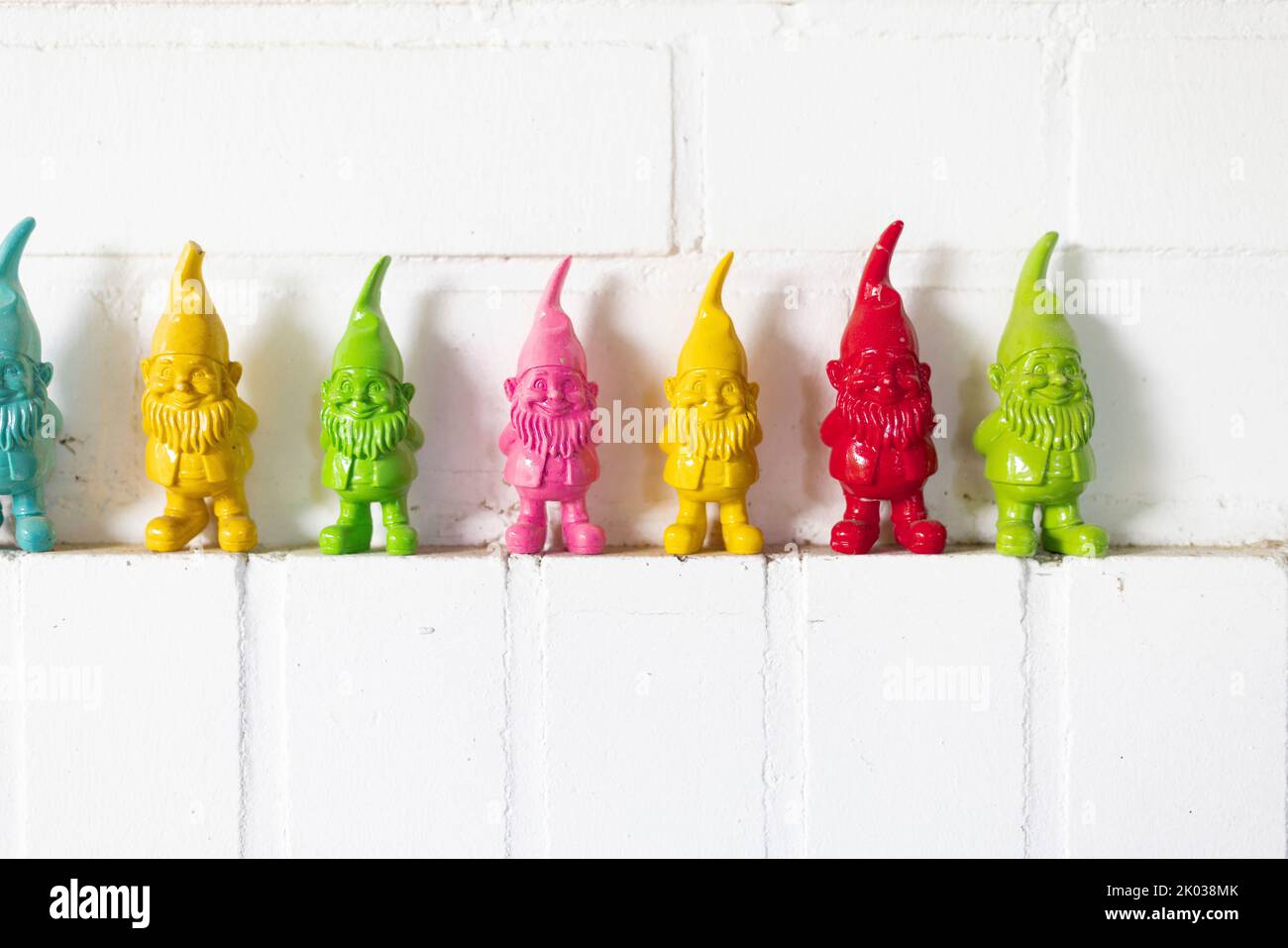 Nain de jardin sur fond blanc Banque de photographies et d’images à ...