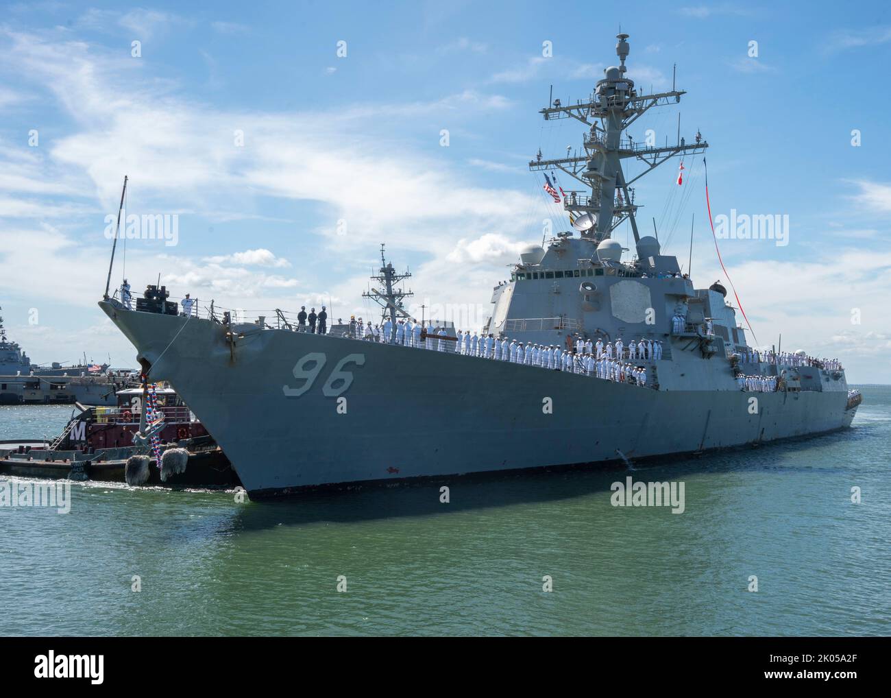 NORFOLK (sept 9, 2022) le destroyer de missiles guidés de classe ...