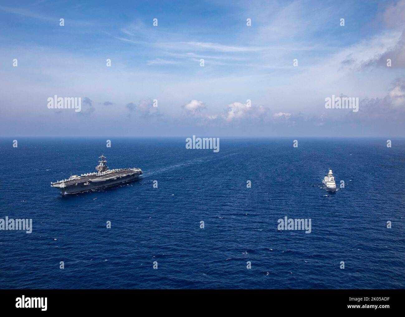 220908-N-YD731-1002 MER ADRIATIQUE (SEPT. 8, 2022) le porte-avions de ...