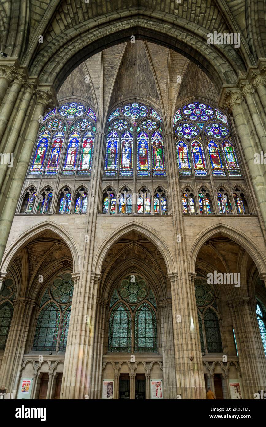 Le triforium vitrifié, basilique Saint-Denis, une cathédrale d'une ...