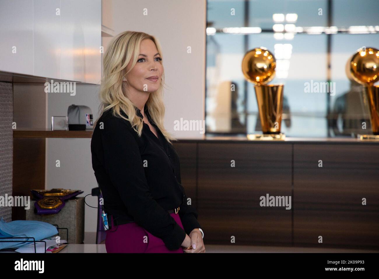 HÉRITAGE : LA VÉRITABLE HISTOIRE DE LA LAKERS, (ALIAS HÉRITAGE : LA ...