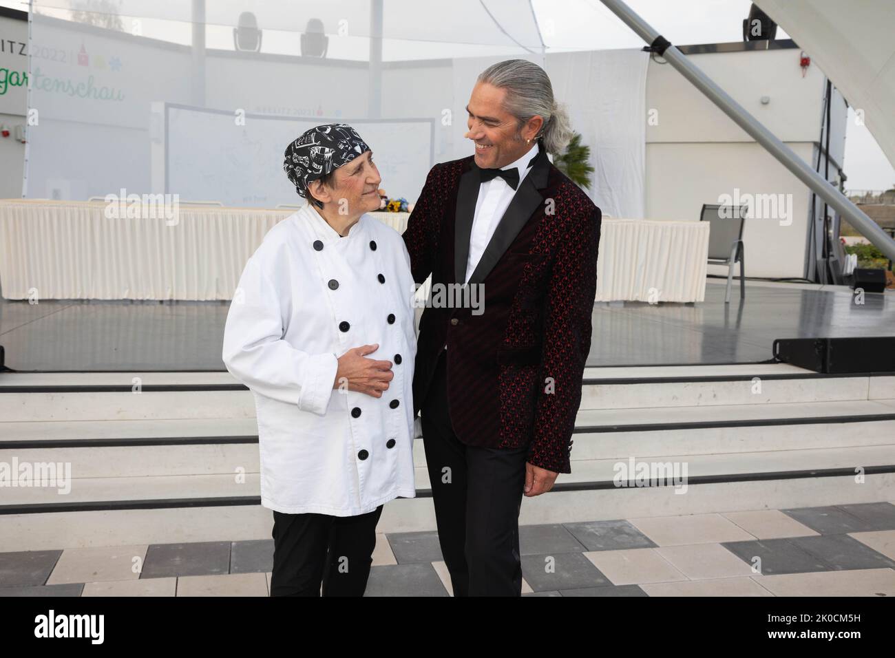 Dagmar Bartz und Marco Marcu BEI der Fotoprobe zum Theaterstück ...
